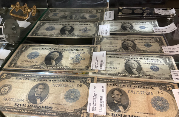 How to Collect and Curate a Paper Money Collection