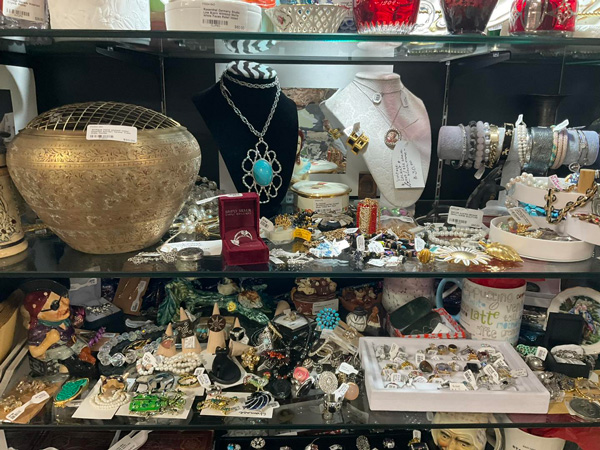 Spot Vintage Sterling Silver Jewelry | America's Antique Mall