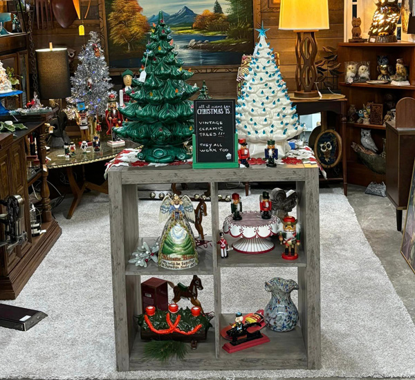 Retro Christmas Decorations | America's Antique Mall