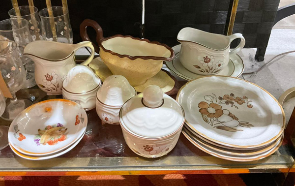 Guide to Vintage Dishes | America's Antique Mall