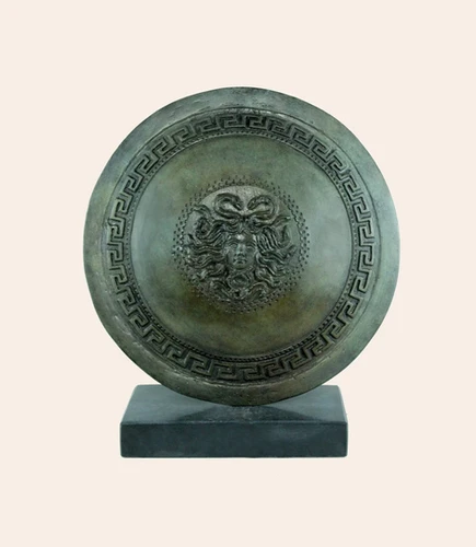 Ancient greek shield, Spartan warrior bronze shield with Medusa head ...