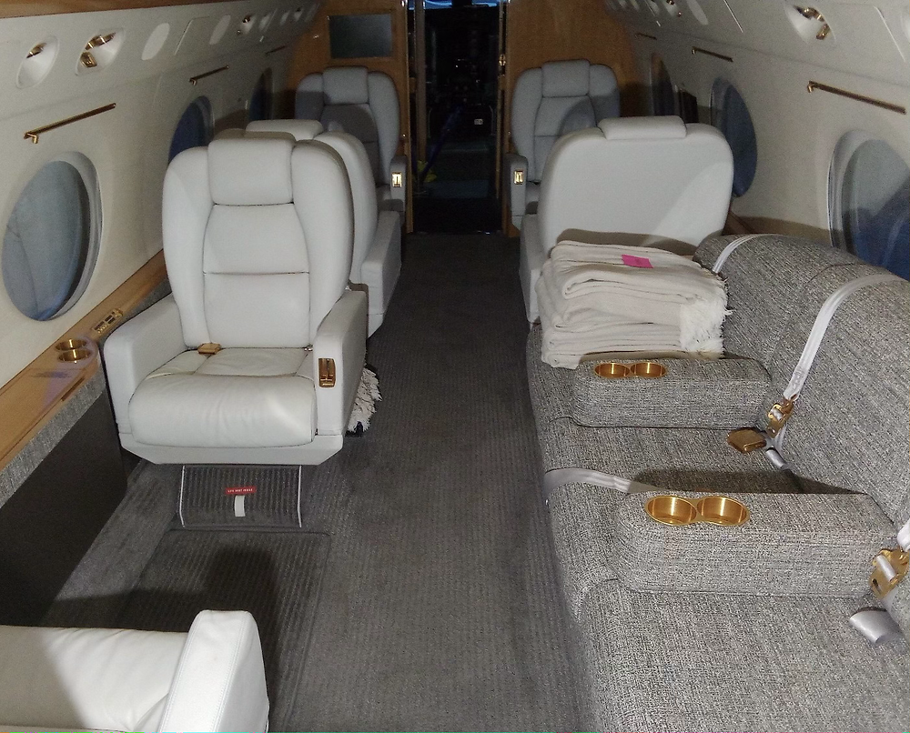 Gulfstream GIV interior detail at KPWM