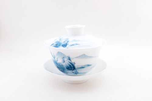 Blue & White Porcelain Gaiwan Teacup - Landscape Design | asiatica