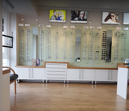 Roberts & Quinn Opticians Cleveleys Local Optician