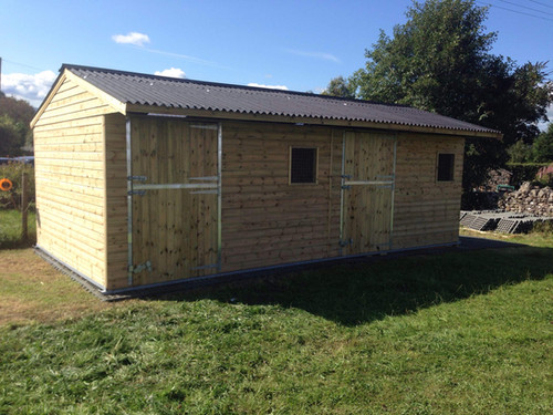 10ft x 20ft Wooden Double Stable Static or Mobile 25mm Cladding ...
