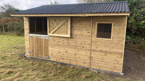 12ft x 16tf Stable Static or Mobile 25mm Cladding | Timber Stables