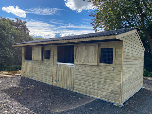 10ft x 24ft Wooden Double Stable Static or Mobile 25mm Cladding ...