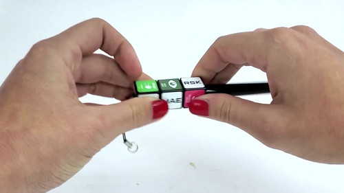 Rubik’s Pen | MAGICGIFT - Rubik's