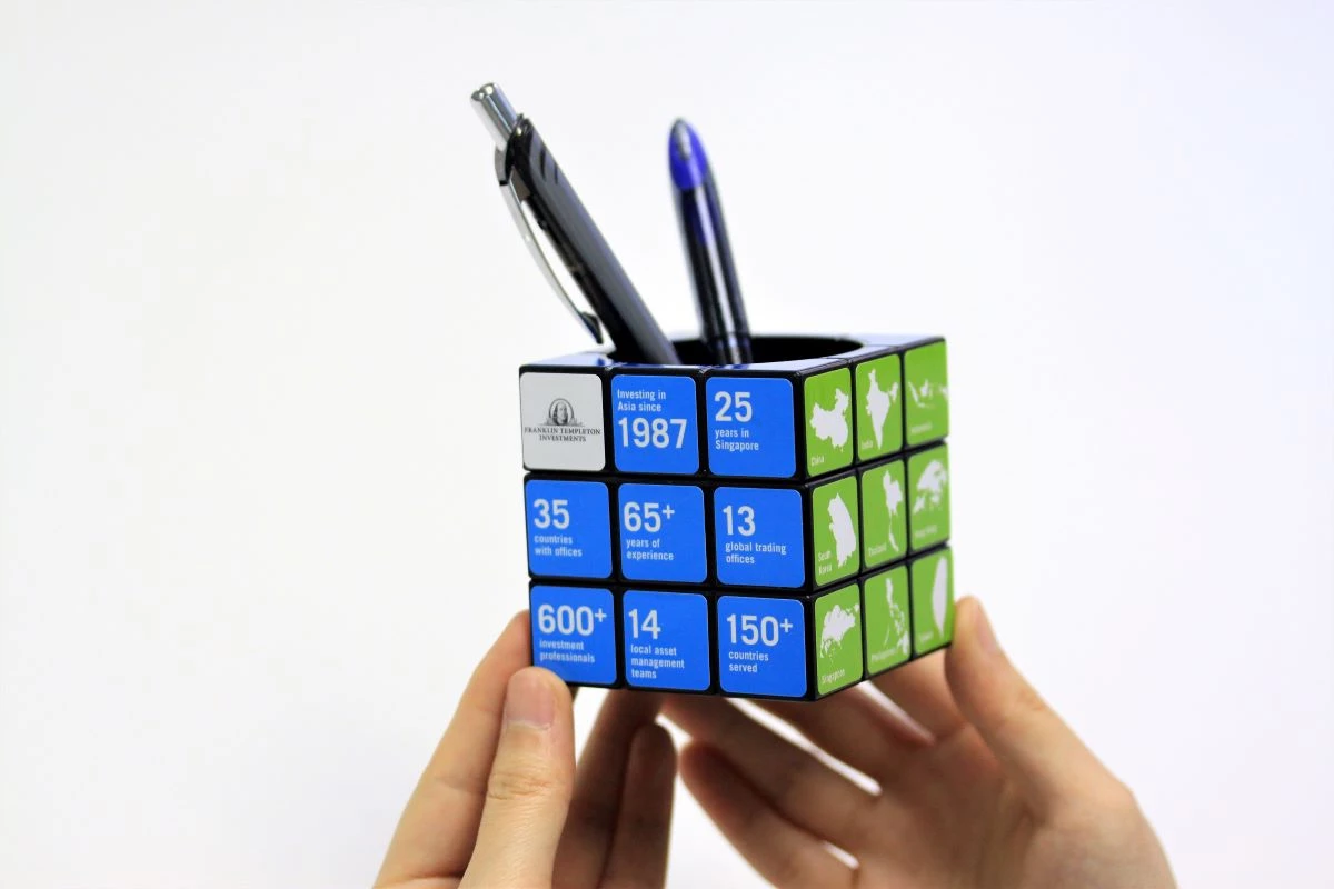 Rubik’s Pen Pot | MAGICGIFT - Rubik's