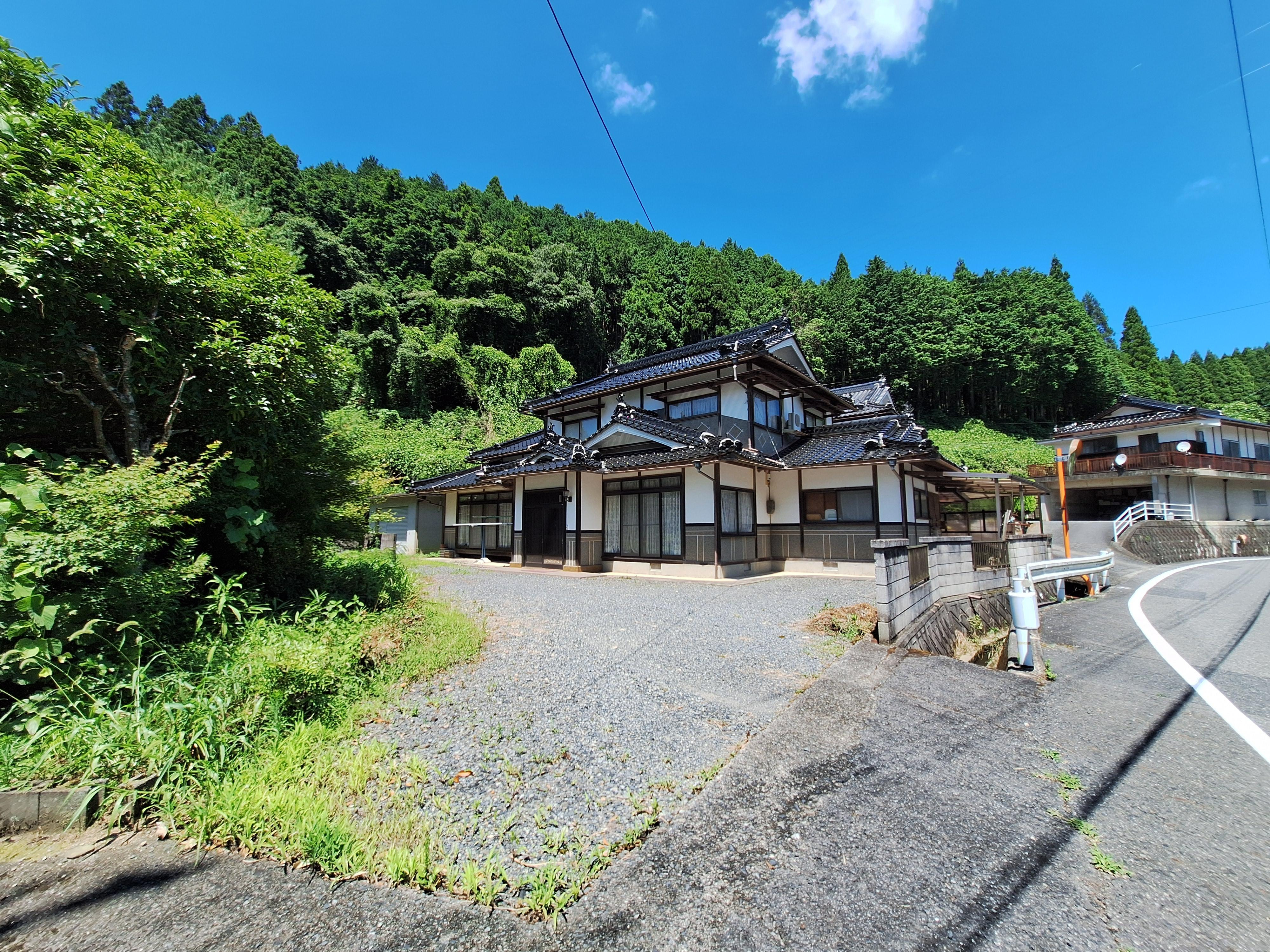 Mimasaka City Kawakami House