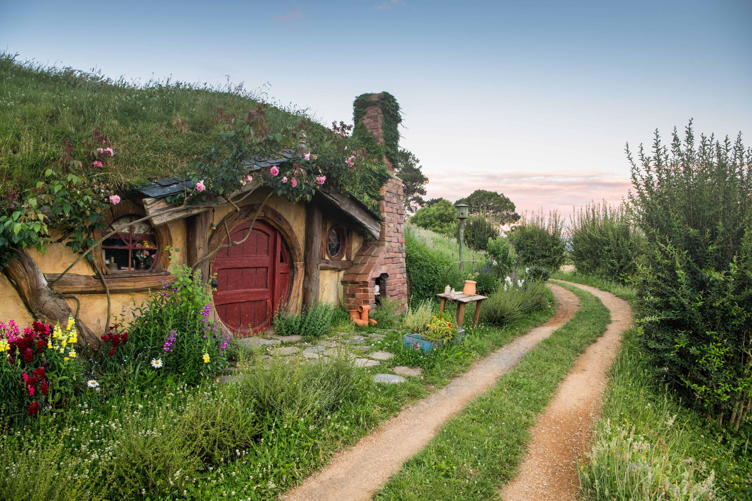 Luxury Private Hobbiton Movie Set Tour from Auckland