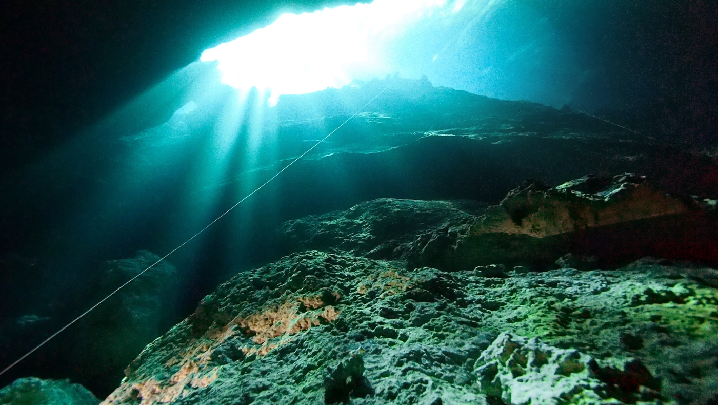 Cave Diving Photos | Scuba Diving Photos
