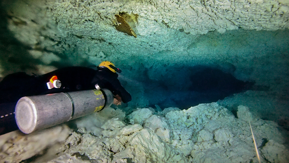 Cave Diving Photos | Scuba Diving Photos
