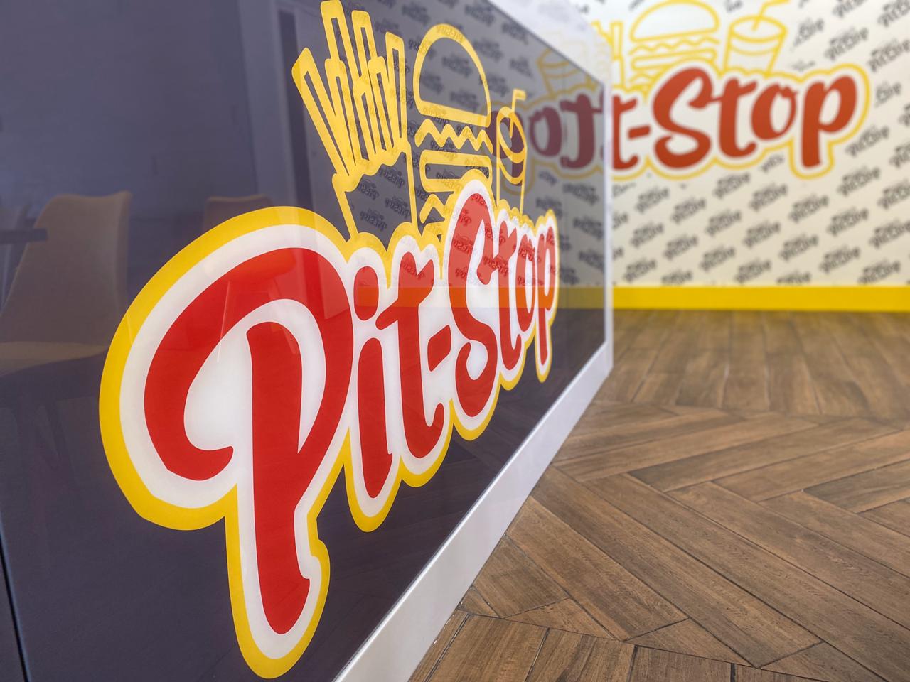 Fresh Burgers and Chips | Pit Stop Fast Food | Seven Kings