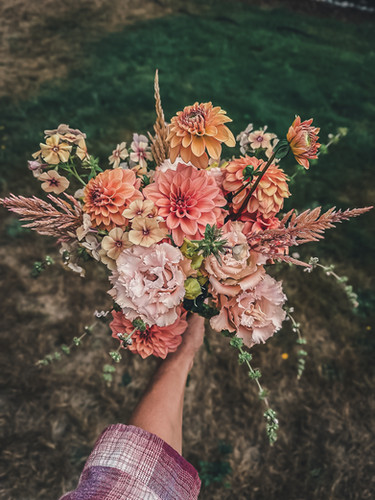 CSA Subscription- 4 weeks of Market Bouquets | MoonMtnFarm