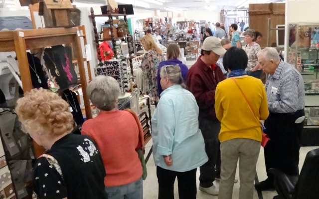 Antiques & Uniques - One of the largest antique malls in Ohio!