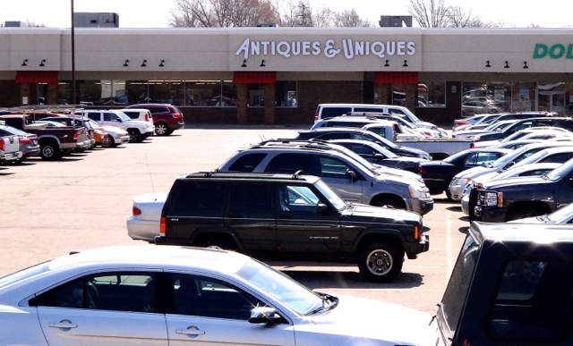 Antiques & Uniques - One of the largest antique malls in Ohio!