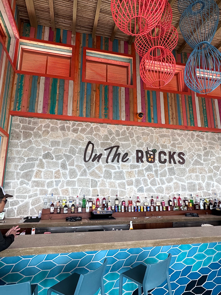 Secret Sands: Unveiling the Beauty of Hideaway Beach