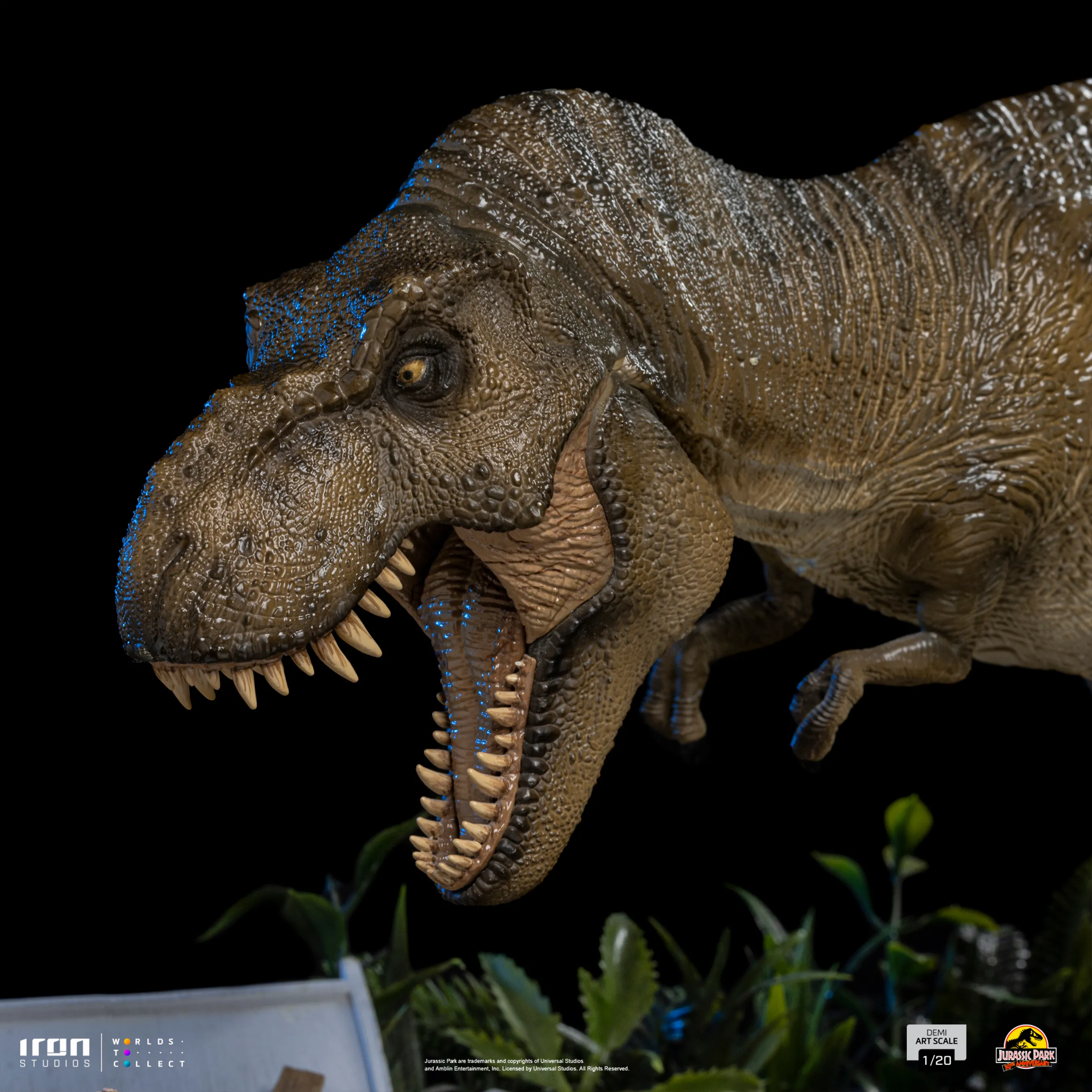 T-Rex and Donald Gennaro - Jurassic Park - Demi Scale 1/20 - Iron ...