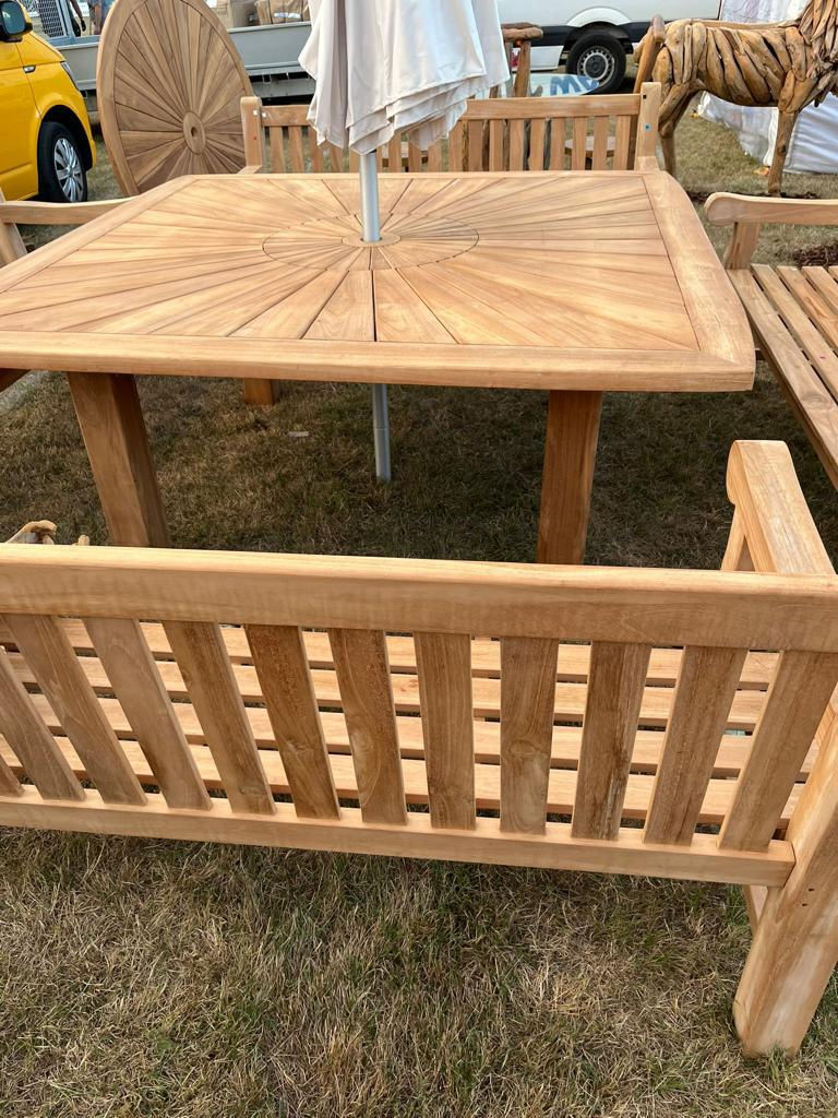 TEAK FURNITURE | Minster