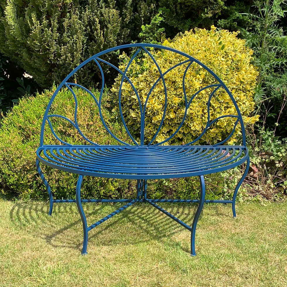 METAL GARDEN FURNITURE | Minster