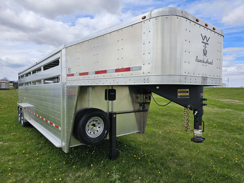2025 Wilson 24' Slat Side Livestock Trailer | Seidel & Sons Sales