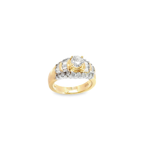 Diamond Traditional Engagement Ring | Milanousa