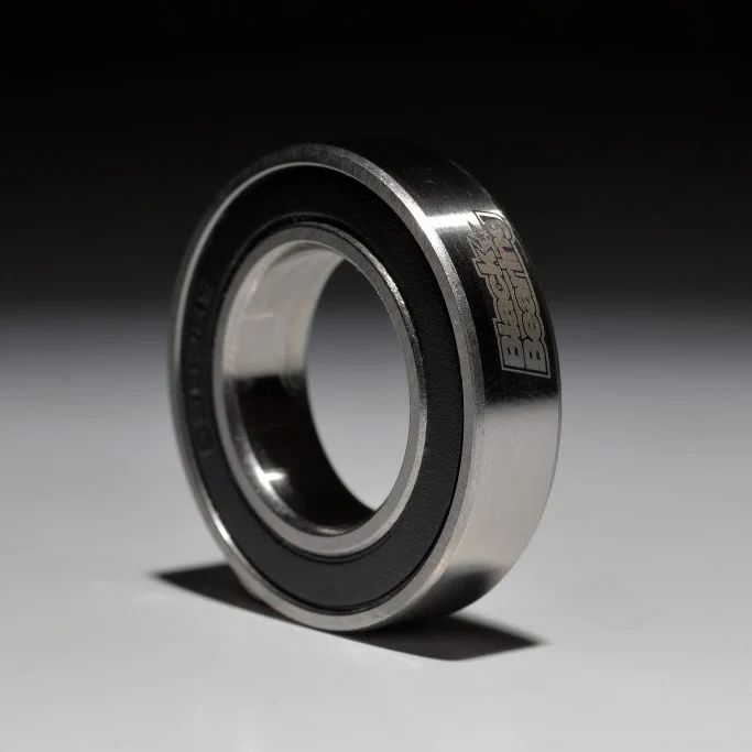 BtoB | ROUES CARBONE ARTISANALES