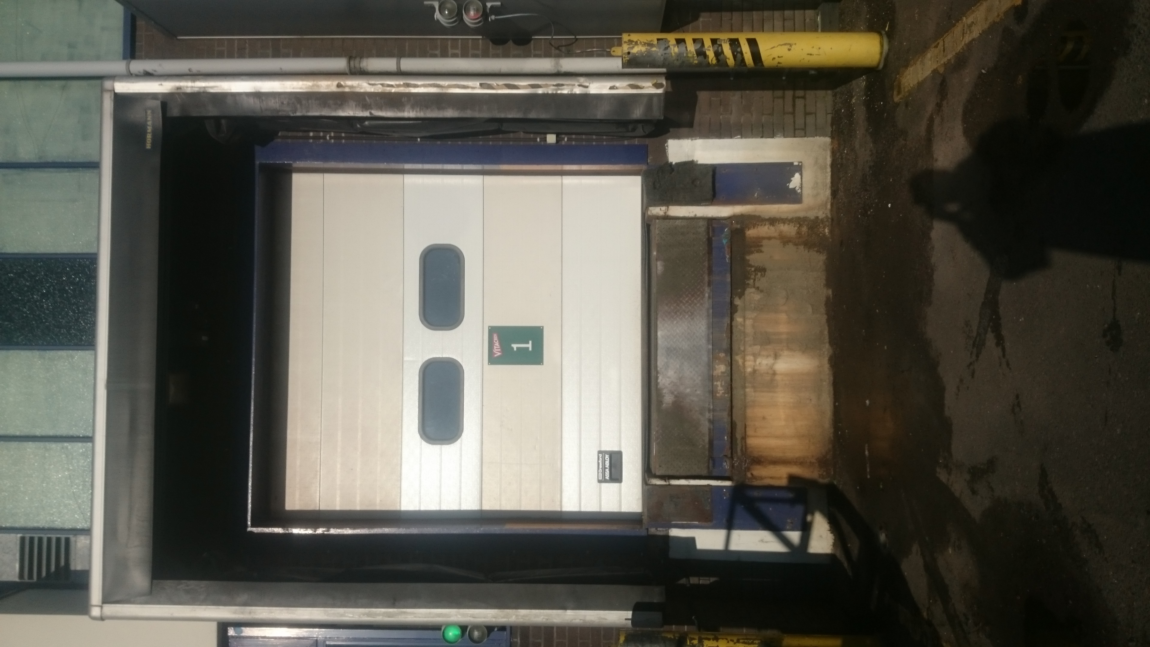 Loading Bay Equipment | Andover, Hampshire | Door Kapital