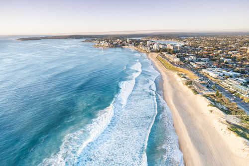 Elouera Light | Adam Crews Imagery