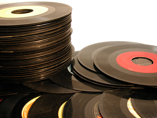 Vinyl Recycling Explained: A Quick Guide