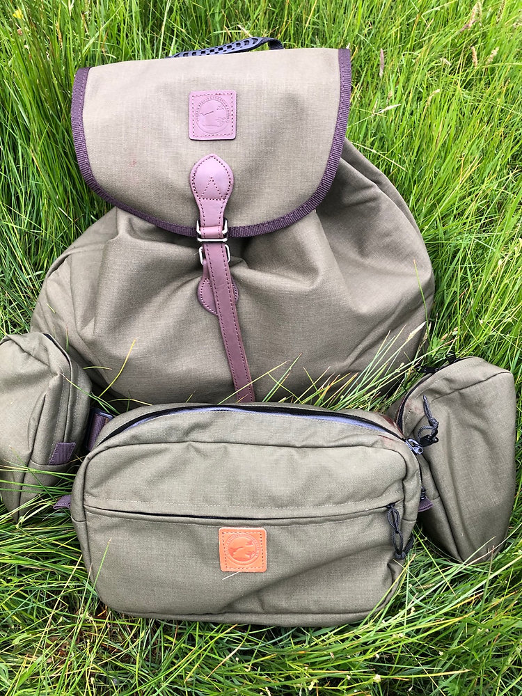 Compact waist pack roe sack