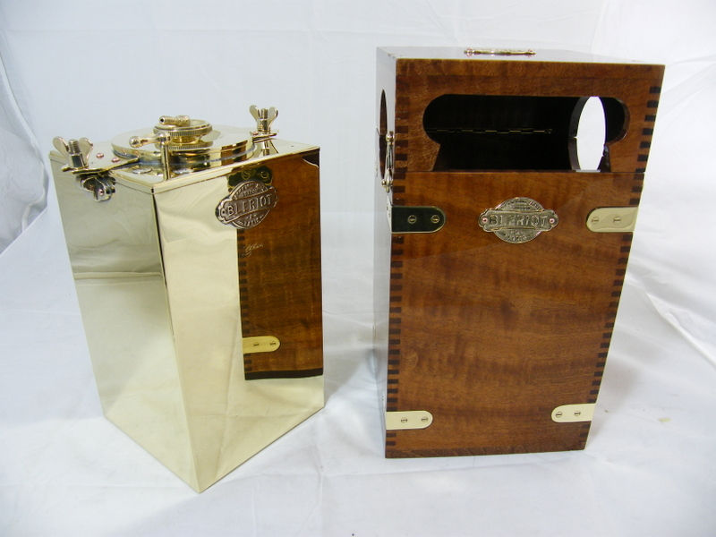 Genius of the lamp | concours quality | Vintage/Classic car lamps