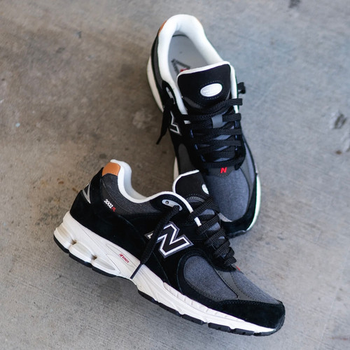 預訂貨品 New Balance M2002REB | workingapparelworld