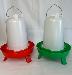 1 Quart Waterer with Adjustable Legs | Rogier Poultry