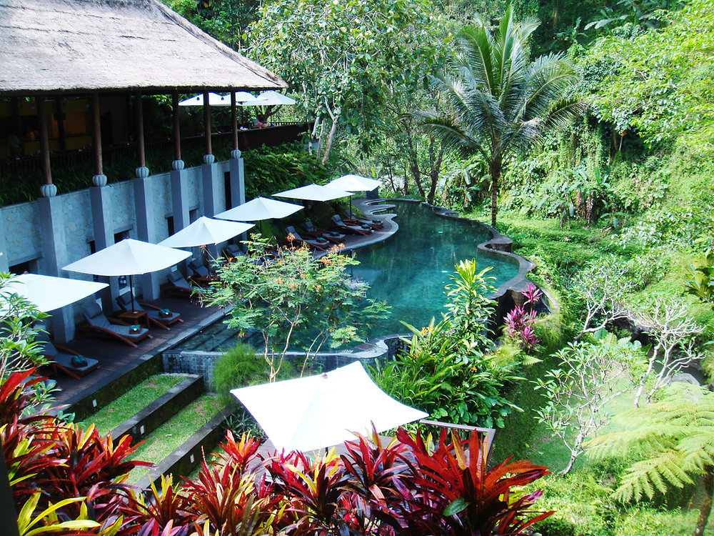 Top 10 hotels around the world - Low budget to Luxury