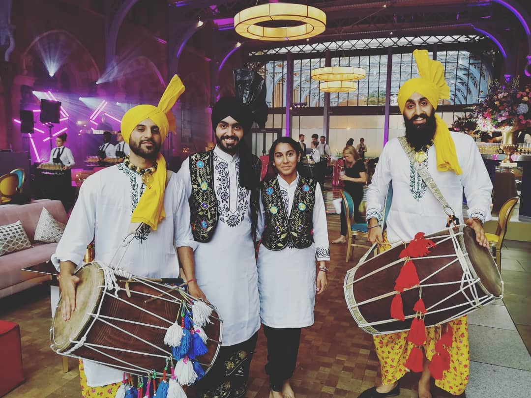 Hire Bhangra Dancers and Dhol for Party-Events | Entertainment Agency