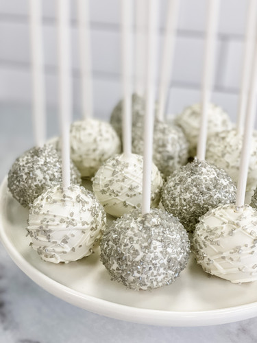 Silver Cake Pops | HollywoodBakedGoods