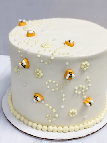 Bee Cake | HollywoodBakedGoods