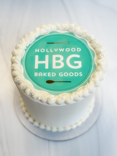 Customizable Edible Image Cake | HollywoodBakedGoods