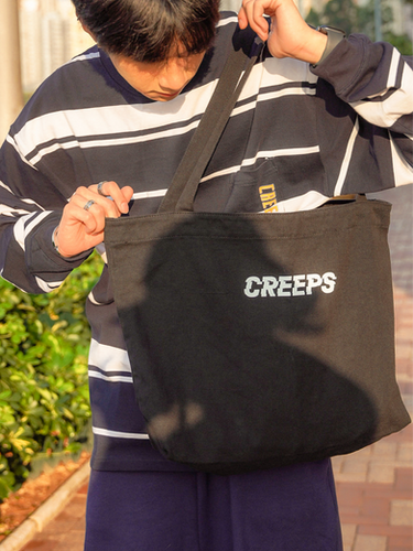 【Creeps Original】Sliced Logo Canvas Bag in Black | CREEPS-STORE