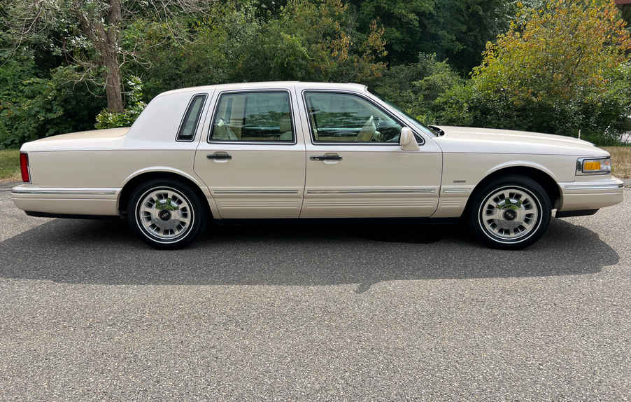 CURRENT INVENTORY | Specialty Motor Cars