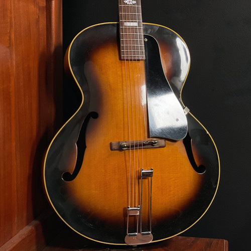SOLD - 1935 Epiphone Deluxe Acoustic Archtop - Sunburst | thatrhythmman