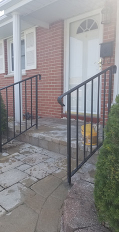 Grab Bar Guys St. Louis | senior safety