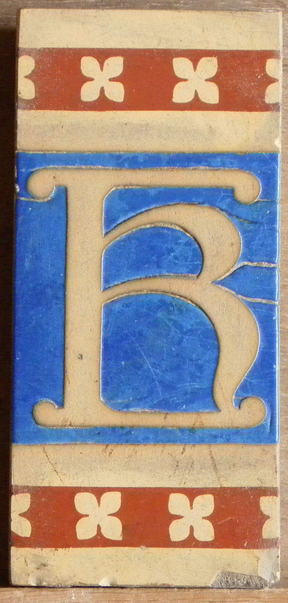 Gothic letter 'K' | pugin-tiles