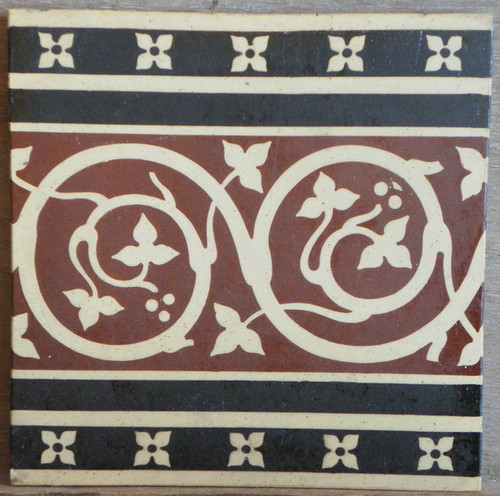 Scrolling vine between borders | pugin-tiles