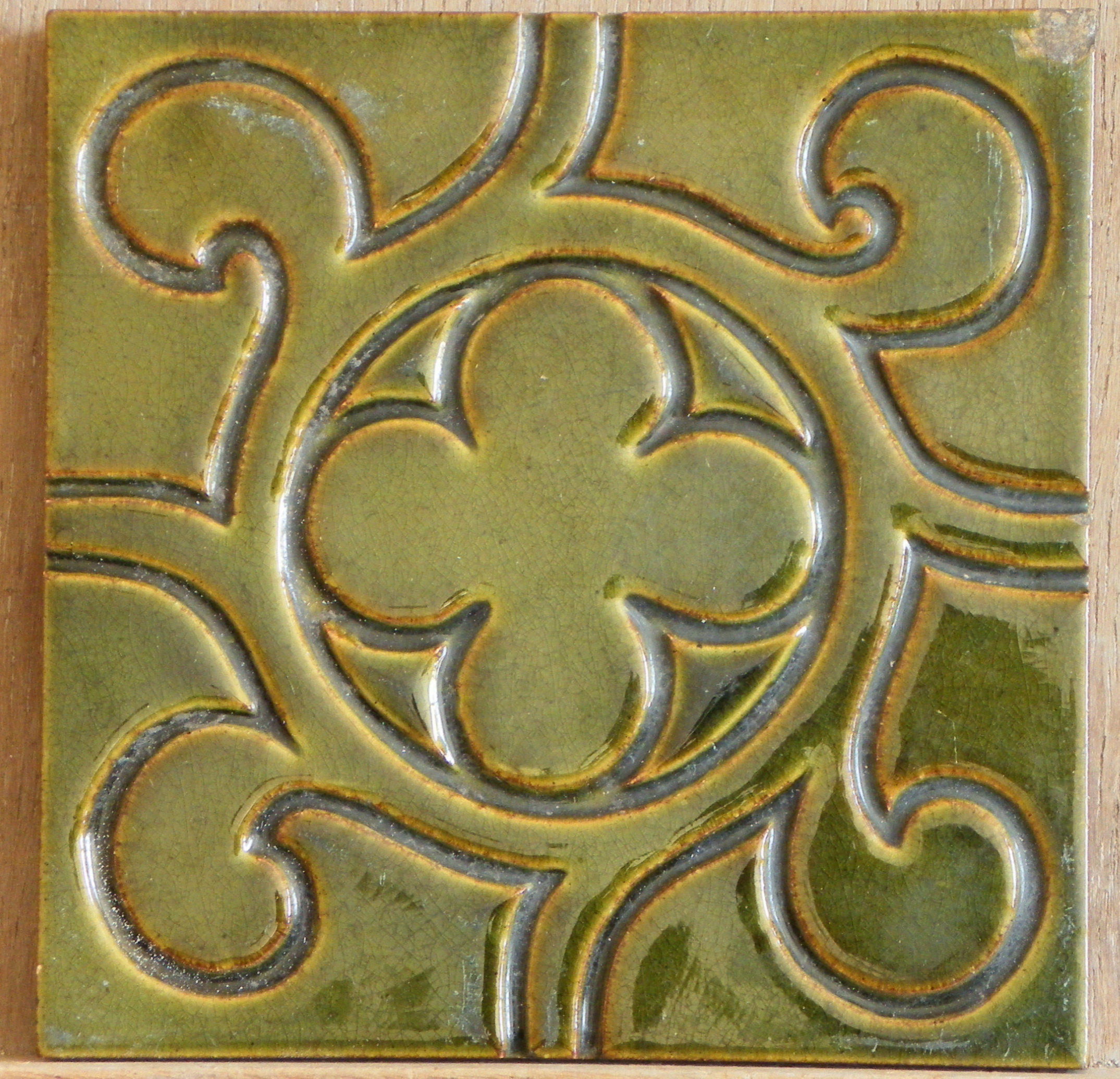Majolica tile with intaglio design | pugin-tiles