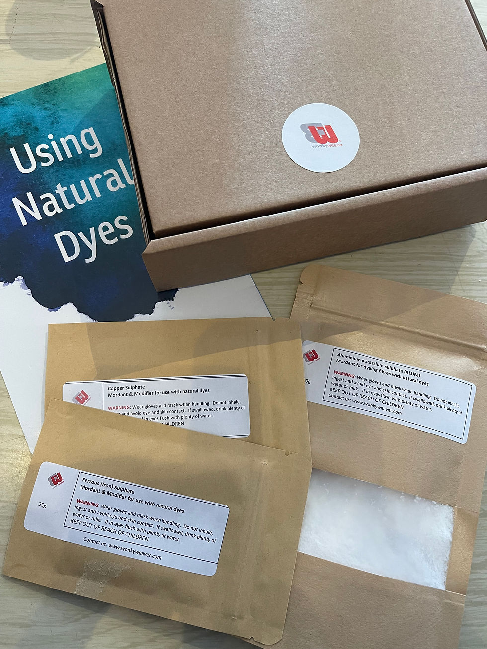 Mordants Kit for Natural Dyeing Wool, Silk and Animal Fibres (contains ...