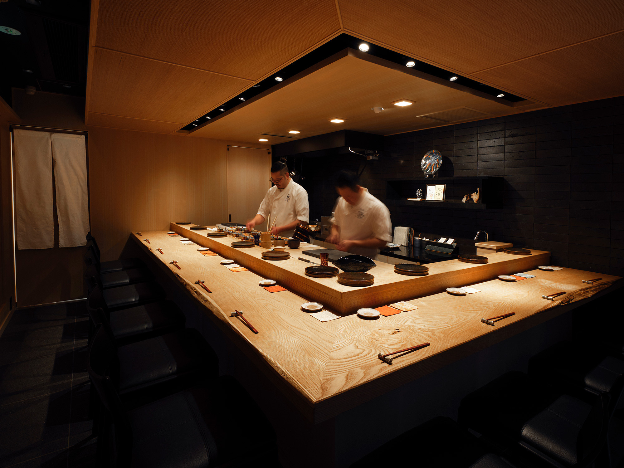 田町鮨 惠万｜NNDR inc.