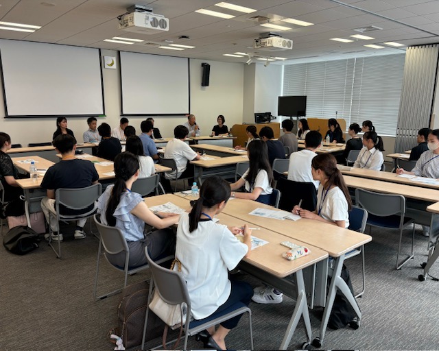 第4回ANA現役OGOB交流座談会・見学ツアーのご報告